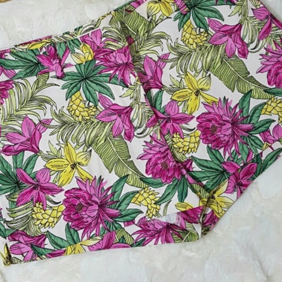 H&M | Shorts | Hm Floral Shorts Us Size 8 | Poshmark